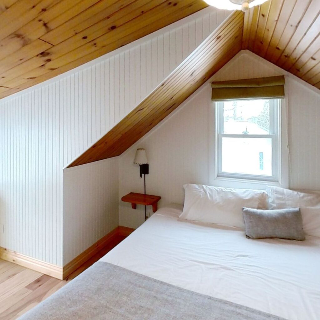 Cottage 10 - A Private Waterfront Escape - Reserve Now!
